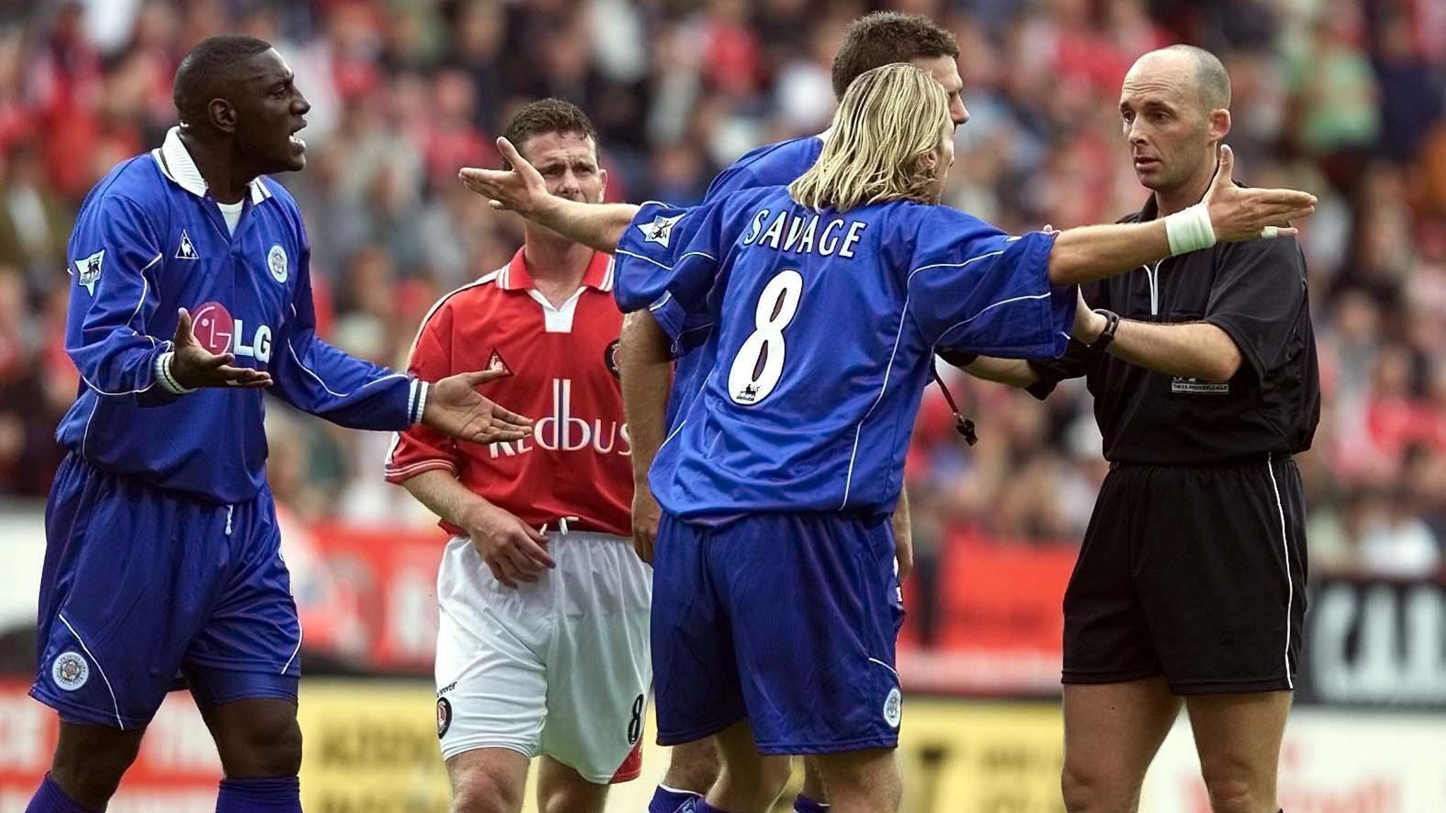 Mike Dean: Premier League referee to retire at end of season but likely ...