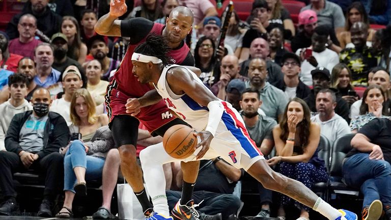 NBA Wk22: Detroit Pistons 98-105 Miami Heat | NBA News | Sky Sports
