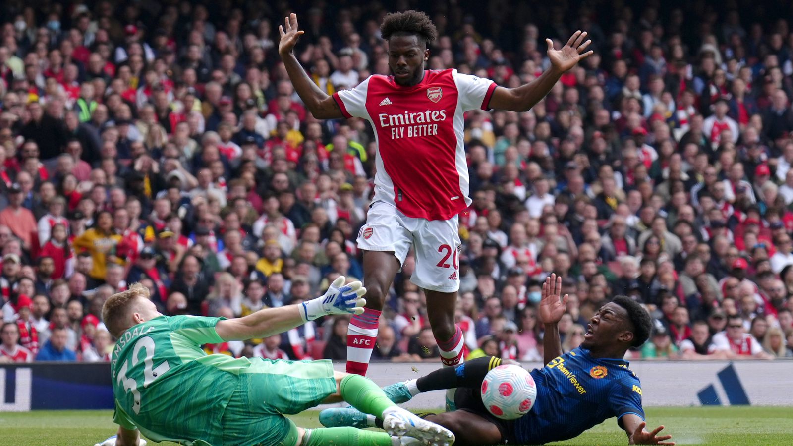 Arsenal 3-1 Man Utd: The missing handball, Cristiano Ronaldo's ...