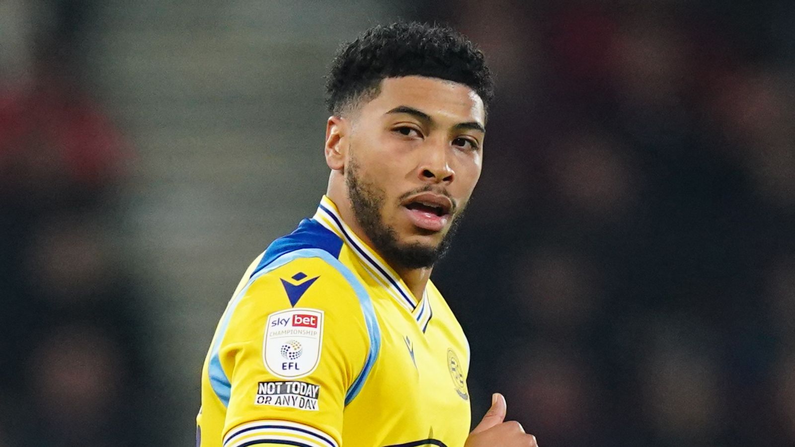 Barnsley 1-1 Reading: Josh Laurent earns point for Royals in big ...