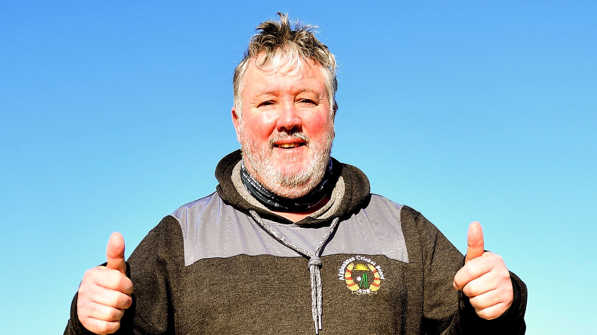 Andy Moles: Former Warwickshire cricketer and amputee takes on 'Moler's ...