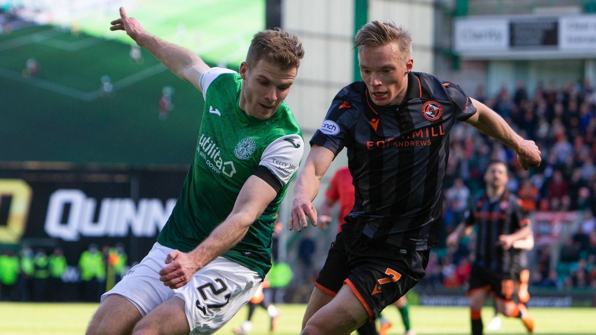 Hibernian 1-1 Dundee United: Visitors hold out for draw to boost top ...