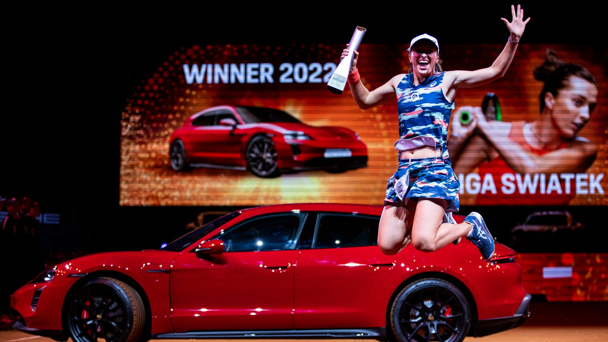Stuttgart Open: Iga Swiatek defeats Aryna Sabalenka to extend winning ... Stuttgart Open: Iga Swiatek defeats Aryna Sabalenka to extend winning ...