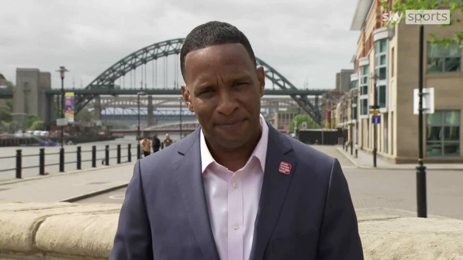 Shaka Hislop honoured with Freedom of Newcastle | Football News | Sky ...