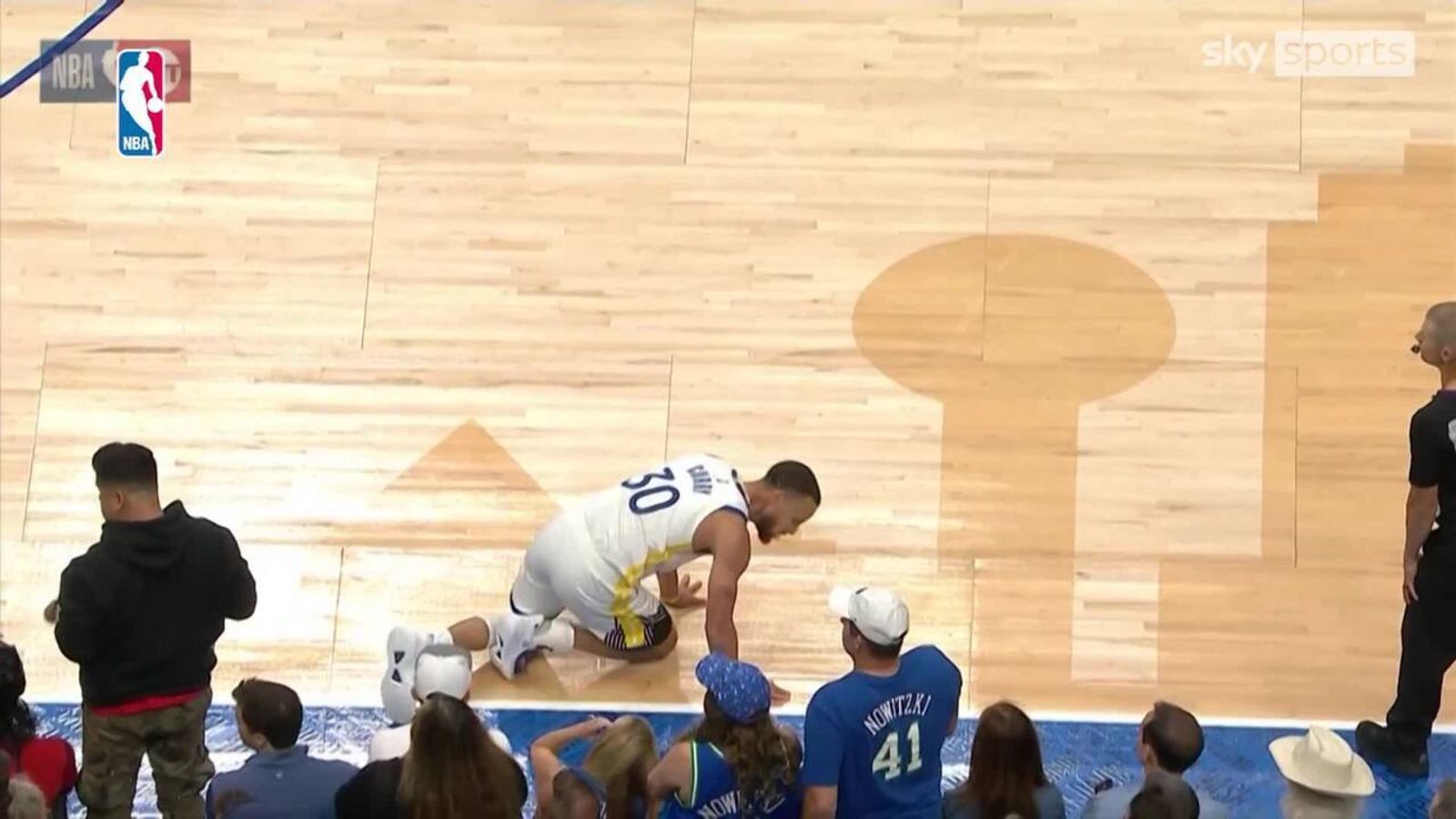 Steph Curry trips over arena worker! | NBA News | Sky Sports