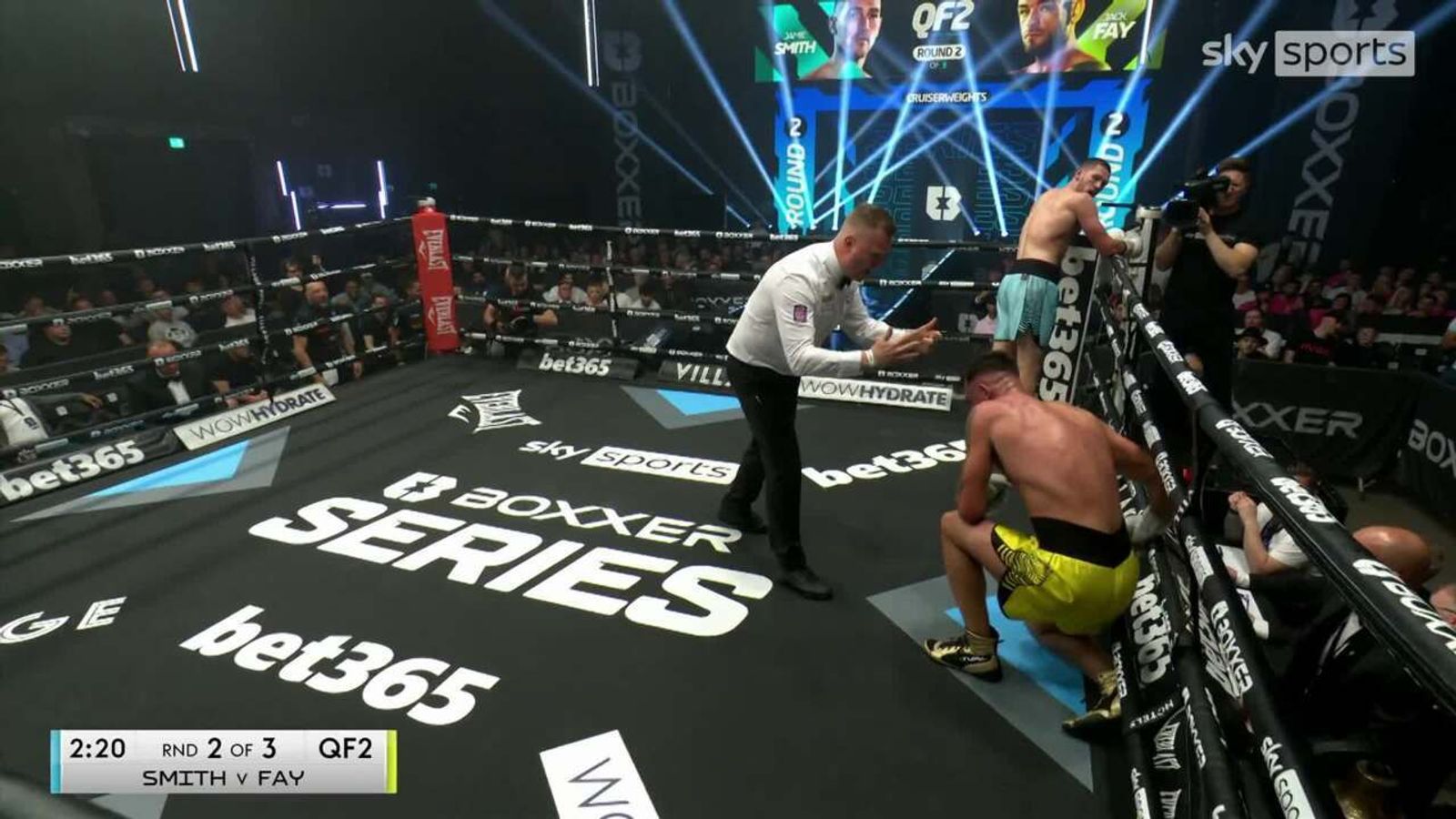 Jamie Smith stops Jack Fay in explosive second round! | Boxing News ...
