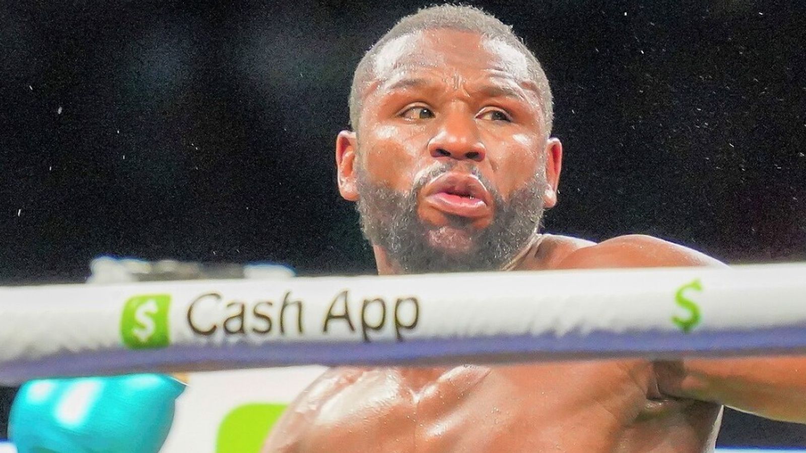 Floyd Mayweather's exhibition with Youtuber Deji ends by stoppage ...