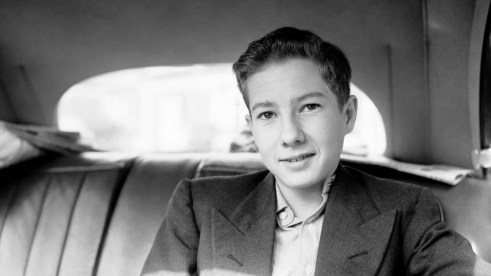 Lester Piggott dies aged 86: Horseracing mourns the loss of a colossus ...