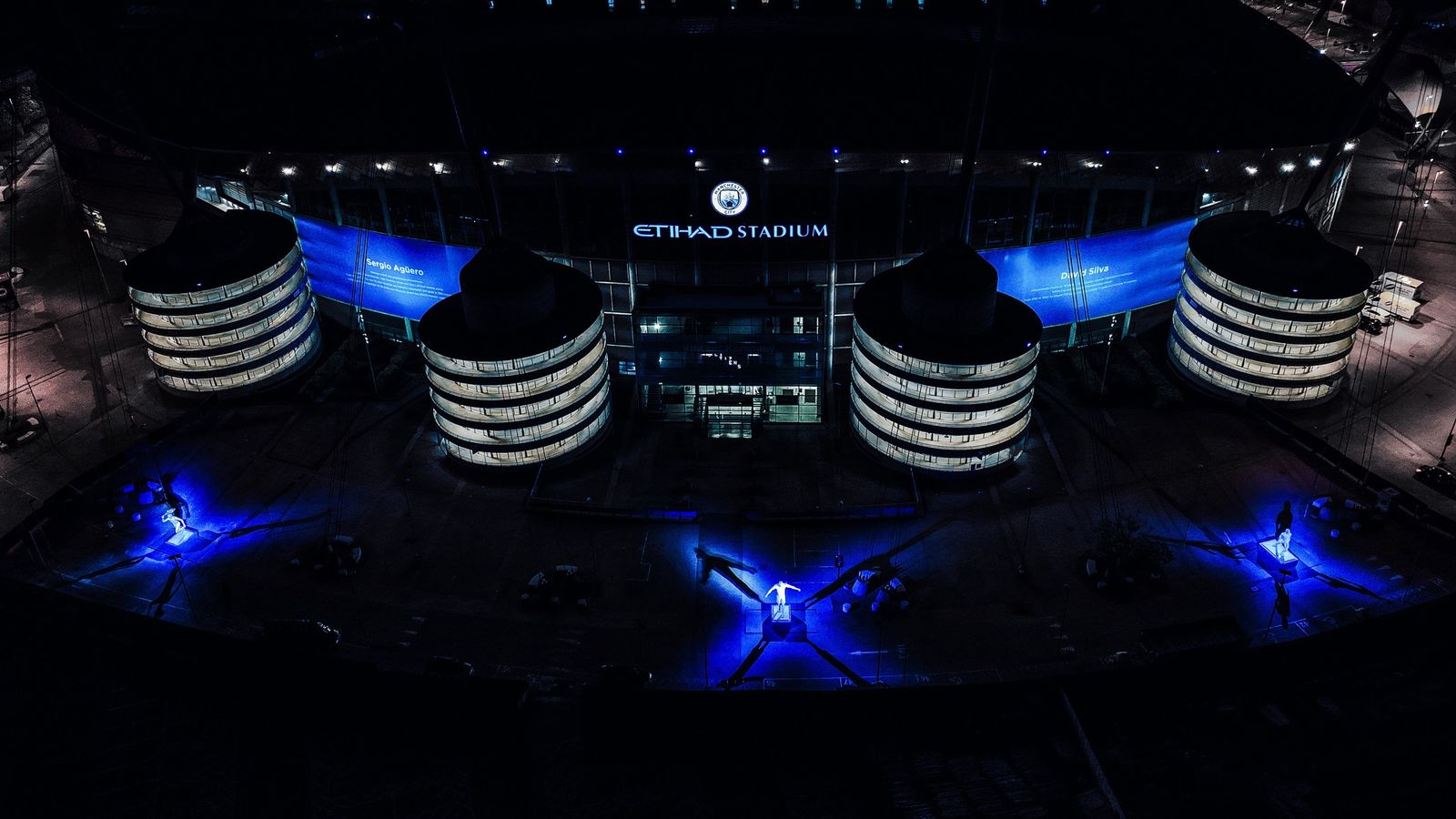 Sergio Aguero: Man City unveil statue of striker on 10th anniversary of ...