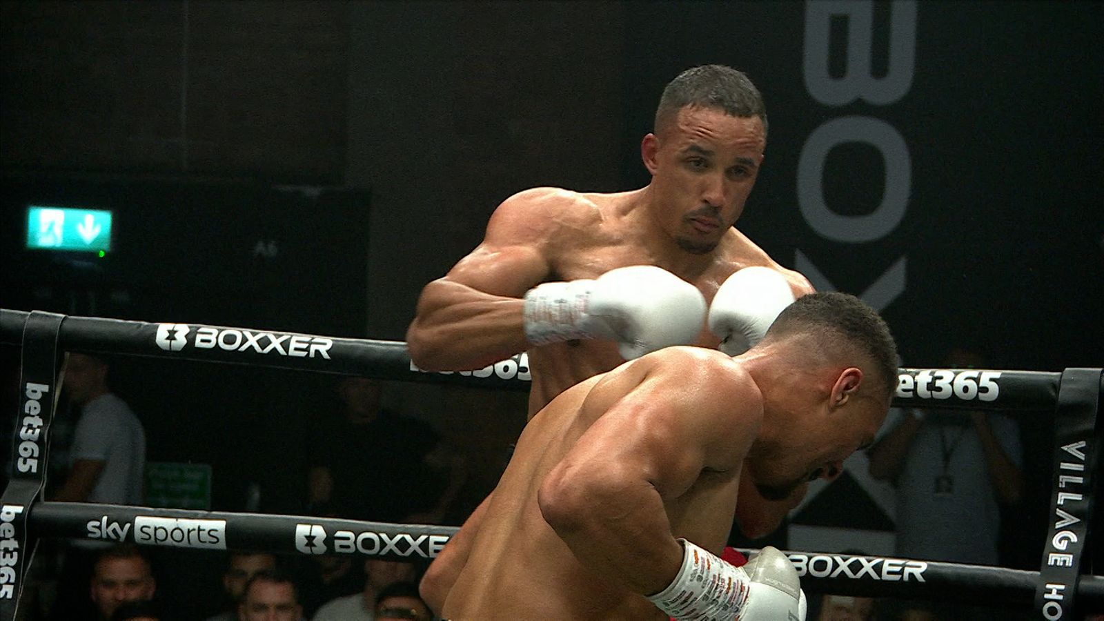 Ellis Zorro defeats Ricky Reeves in final of Boxxer Series ...