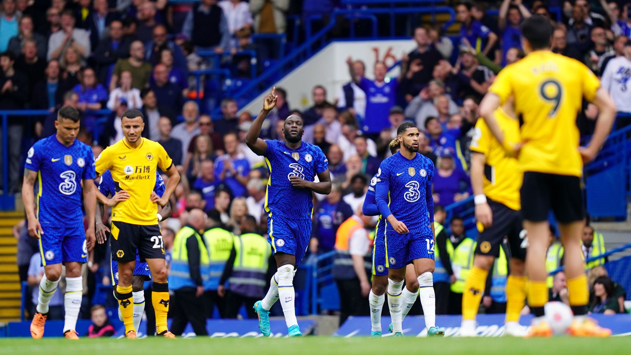 Chelsea 2-2 Wolves: Conor Coady scores dramatic 97th-minute equaliser ...