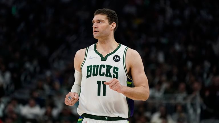 Brook Lopez's crucial block | NBA News | Sky Sports