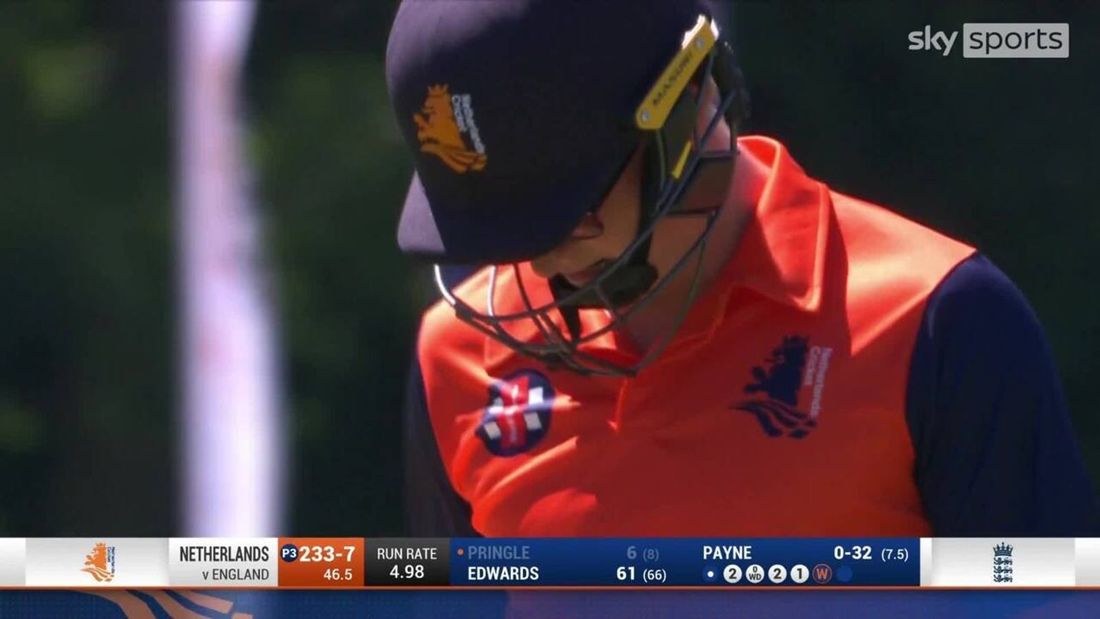 Tim Pringle out after massive mix-up | Cricket News | Sky Sports