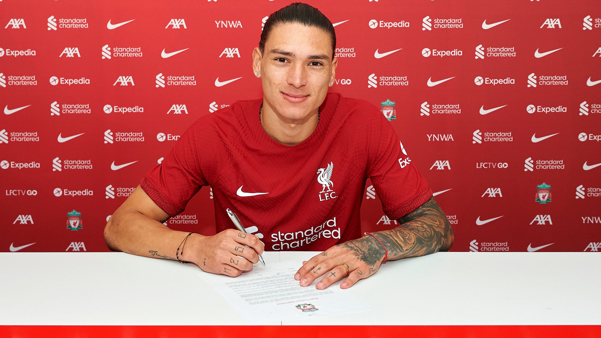 Darwin Nunez joins Liverpool in club-record £85m transfer deal from Benfica | Transfer Centre ...