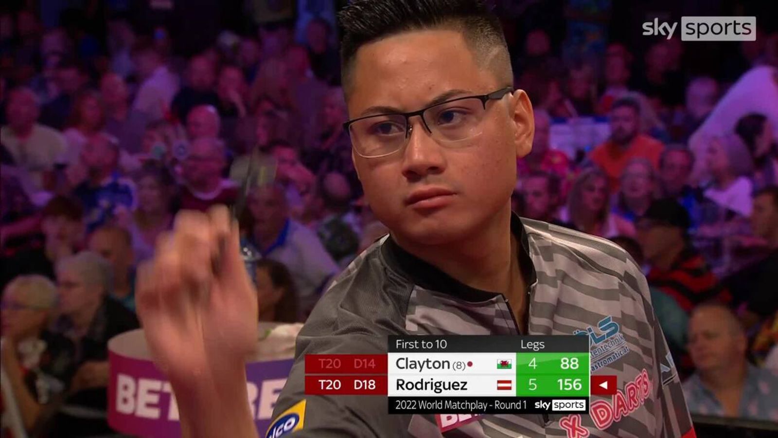 Rowby-John Rodriguez hits back at Jonny Clayton with a huge 156 ...