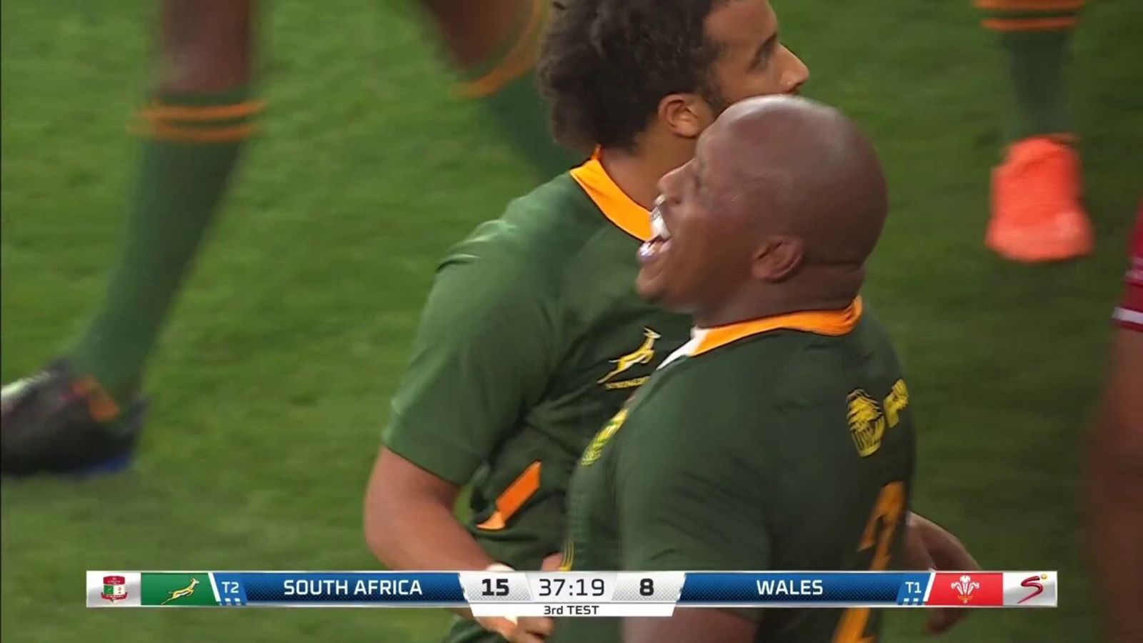 Mbonambi powers over for Boks | Rugby Union News | Sky Sports