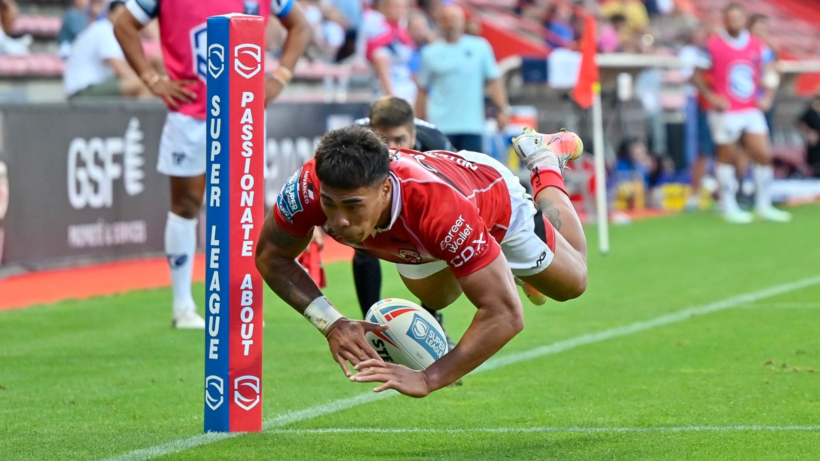 Super League: Ken Sio and Joe Burgess have Salford Red Devils rising at ...