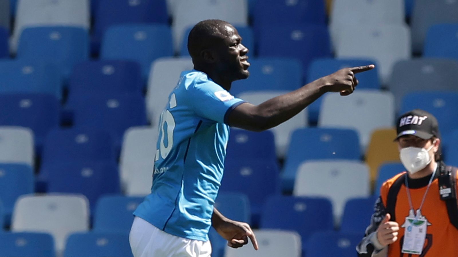 Kalidou Koulibaly: Chelsea complete deal for Napoli centre back ...