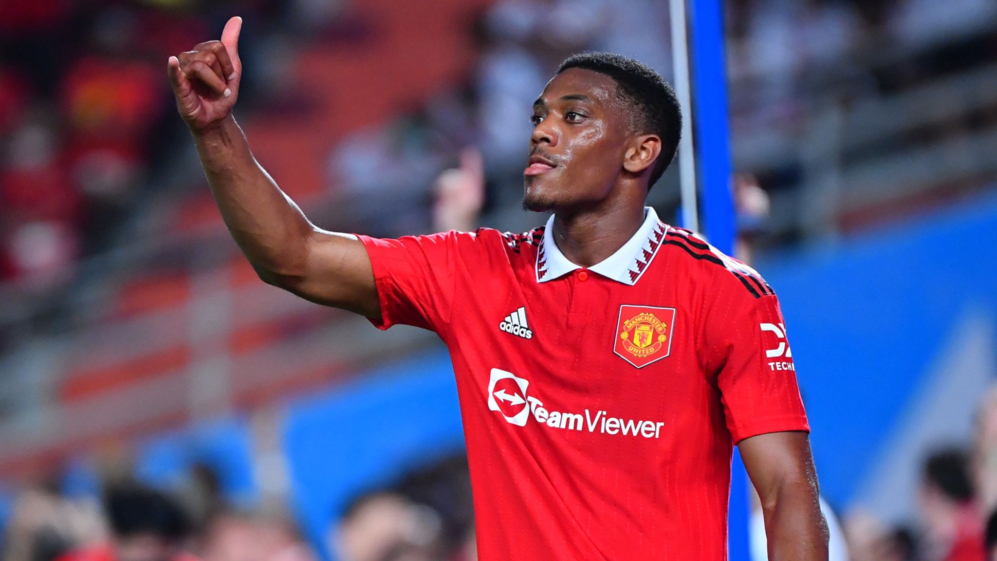 Man Utd 4 - 0 Liverpool - Match Report & Highlights