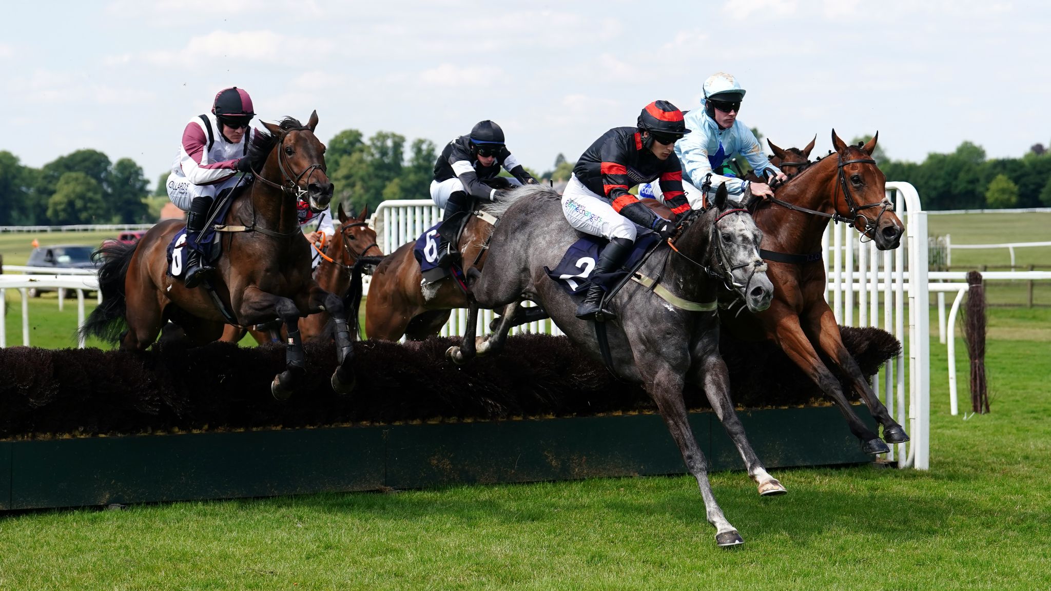 Today on Sky Sports Racing: Worcester hosts domestic action | Racing ... Today on Sky Sports Racing: Worcester hosts domestic action | Racing ...