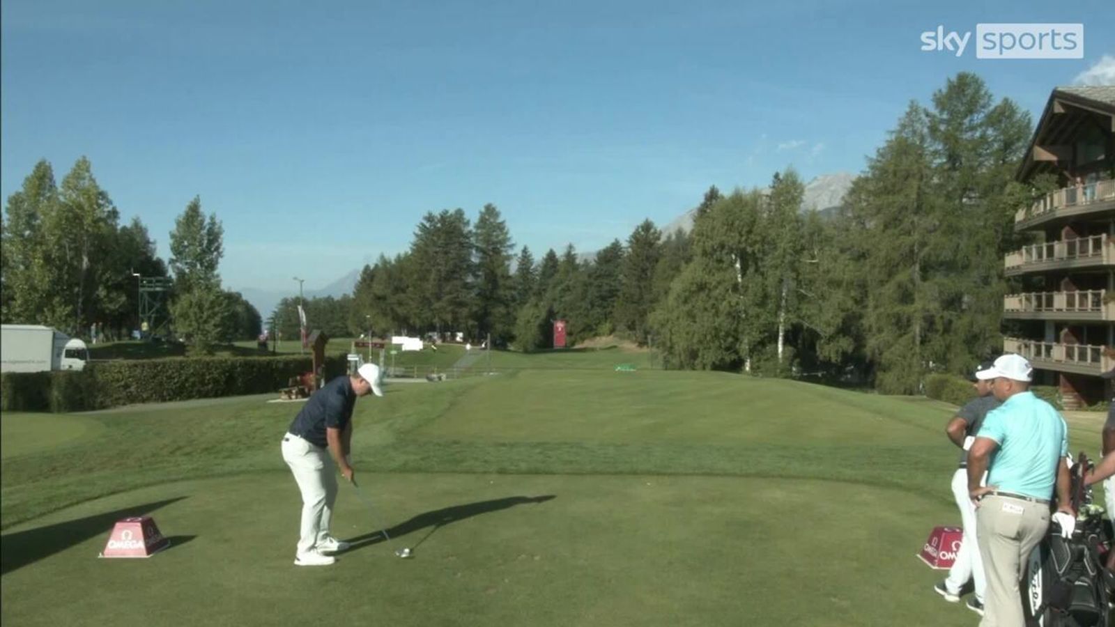 Aaron Cockerill hits incredible hole in one! | Golf News | Sky Sports