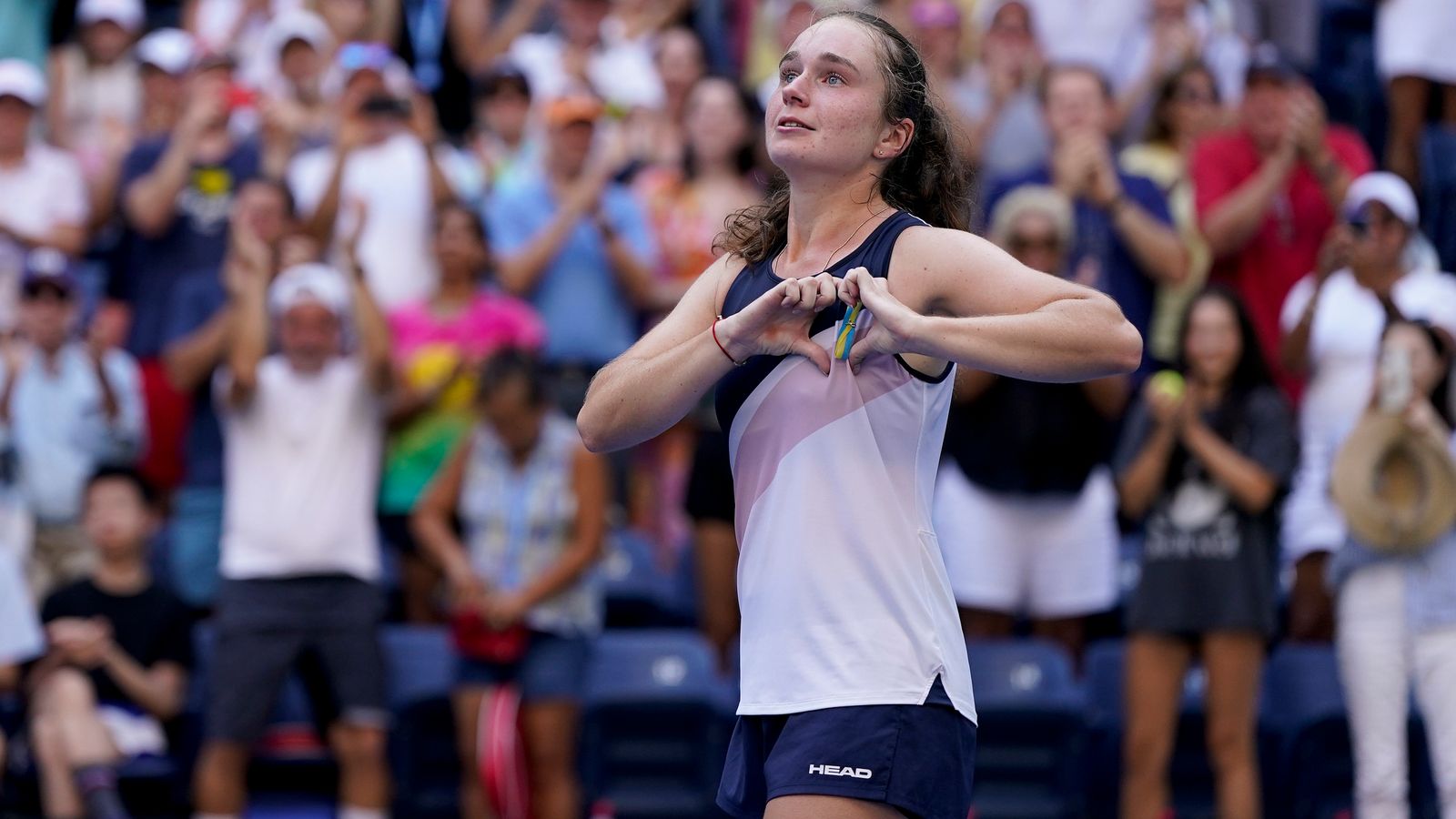 US Open: Harriet Dart takes out top-10 opponent Daria Kasatkina, while ...