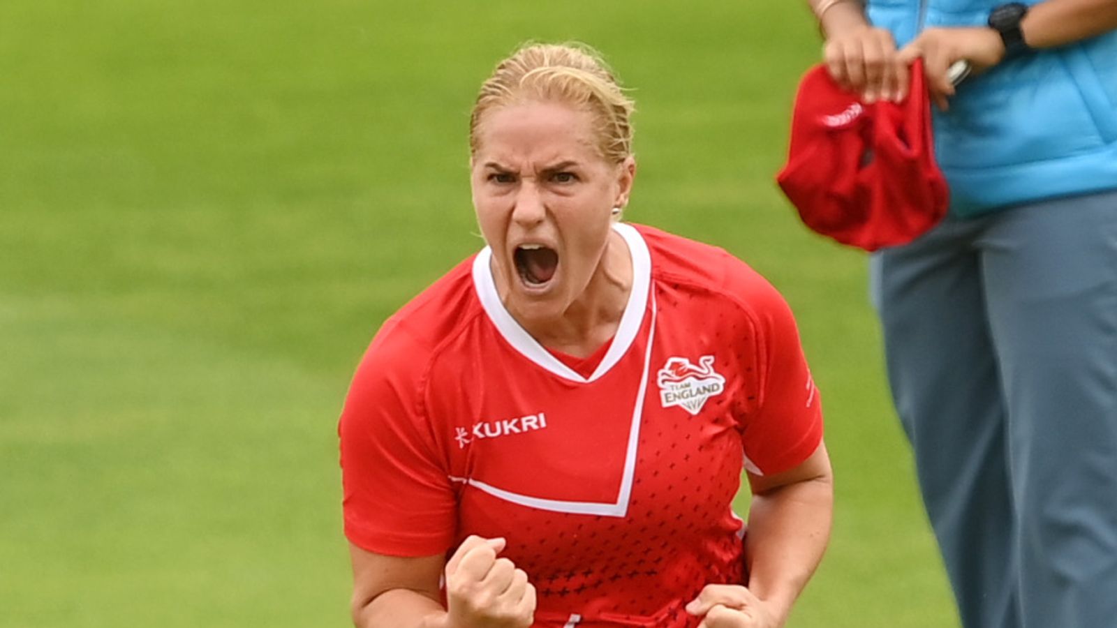 Commonwealth Games: England beat South Africa as Alice Capsey scores ...