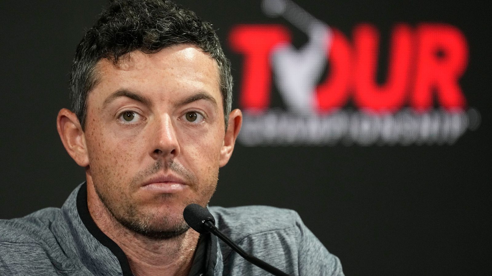 Tour Championship: Rory McIlroy on late bid for FedExCup hat-trick as ...