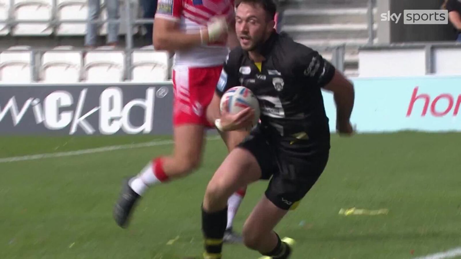 Super League: Jon Bennison and Joe Batchelor book St Helens' Grand ...