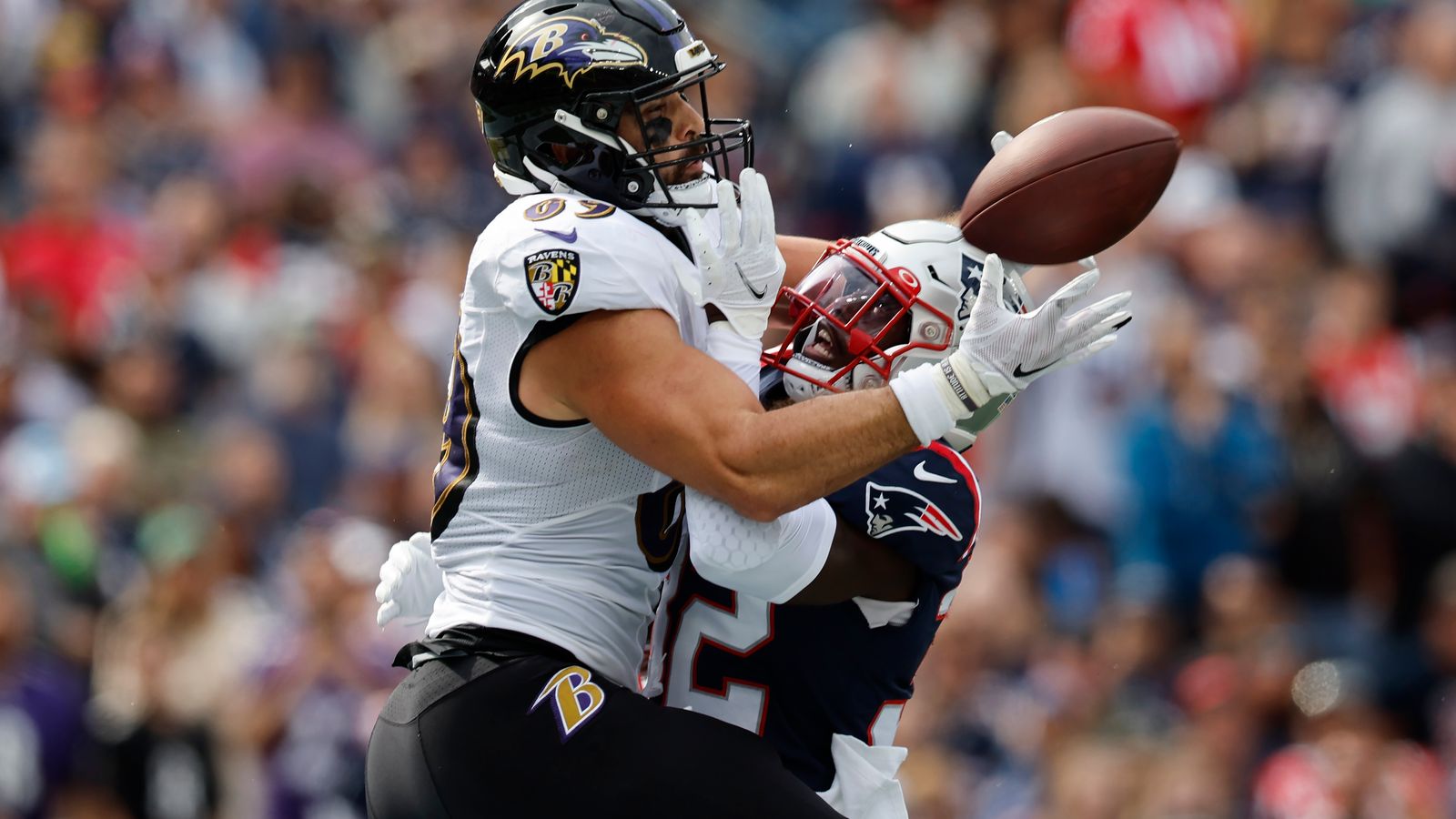 Mark Andrews rips ball away from New England Patriots DB on 16-yard TD ...
