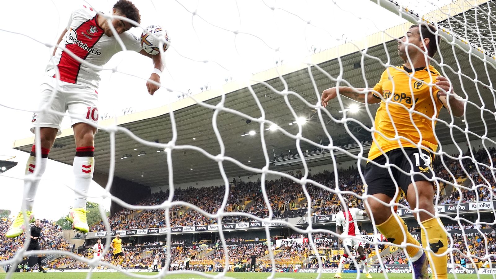 Wolves 1 - 0 Southampton - Match Report & Highlights