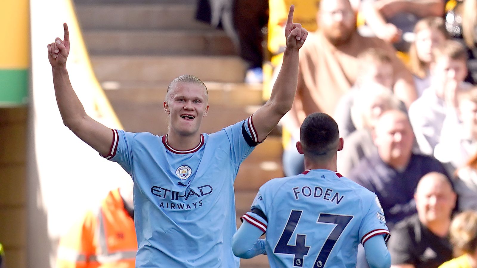 Wolves 0 - 3 Man City - Match Report & Highlights