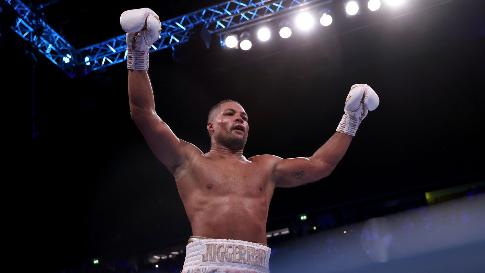 Joe Joyce crushes Joseph Parker in 11 rounds and calls out Oleksandr ...