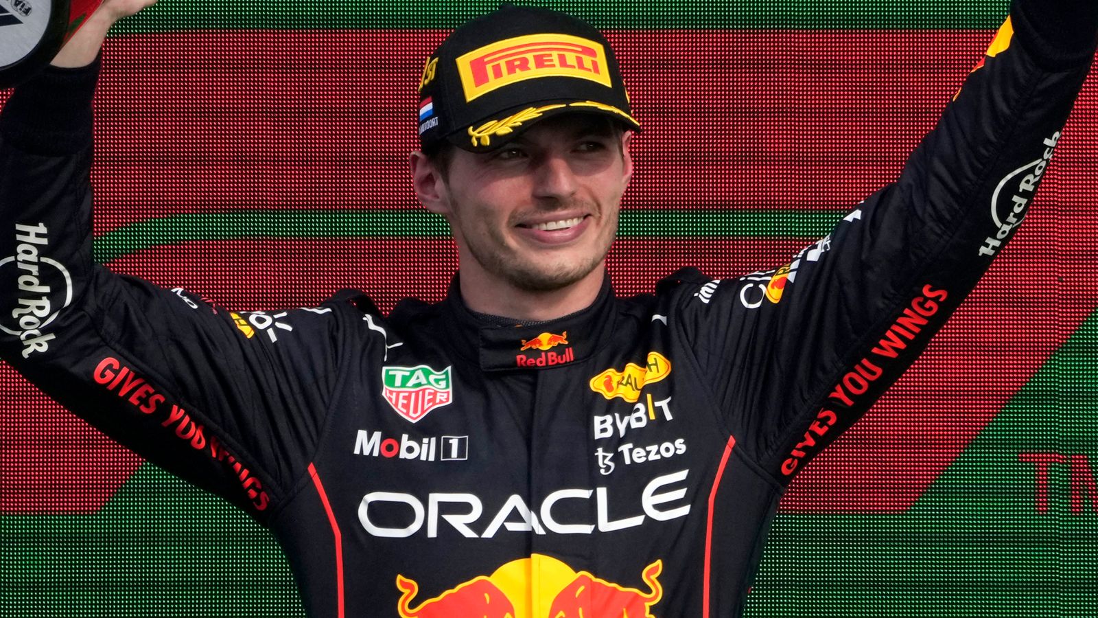 Dutch GP: Max Verstappen beats Mercedes to chaotic win as unlucky Lewis ...