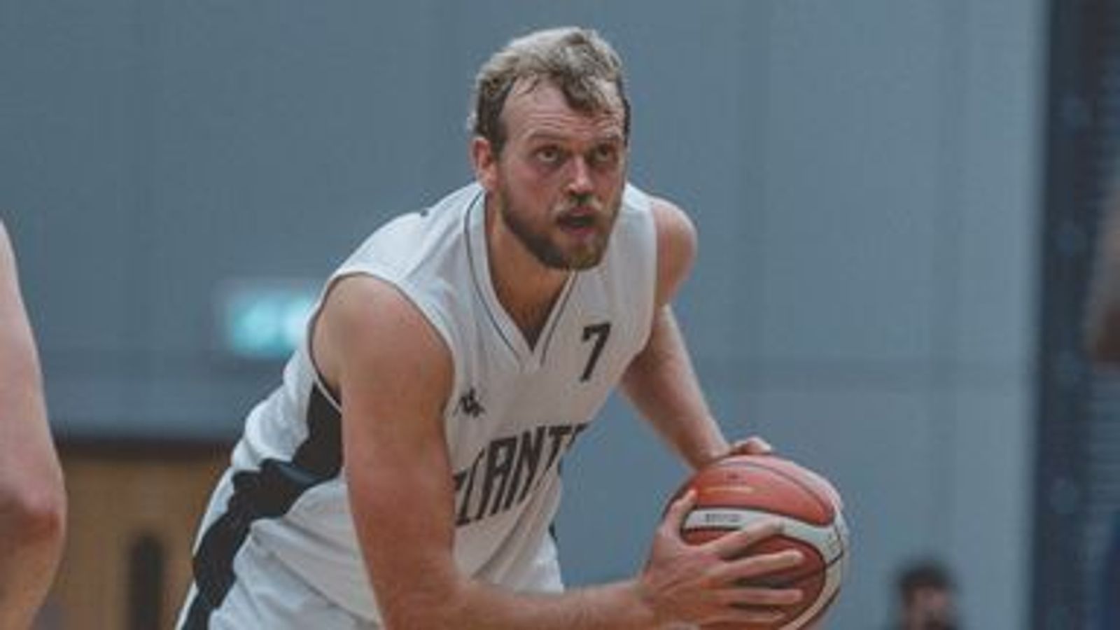 Nick Nurse, Luol Deng, Chris Finch congratulate Dan Clark ahead of ...