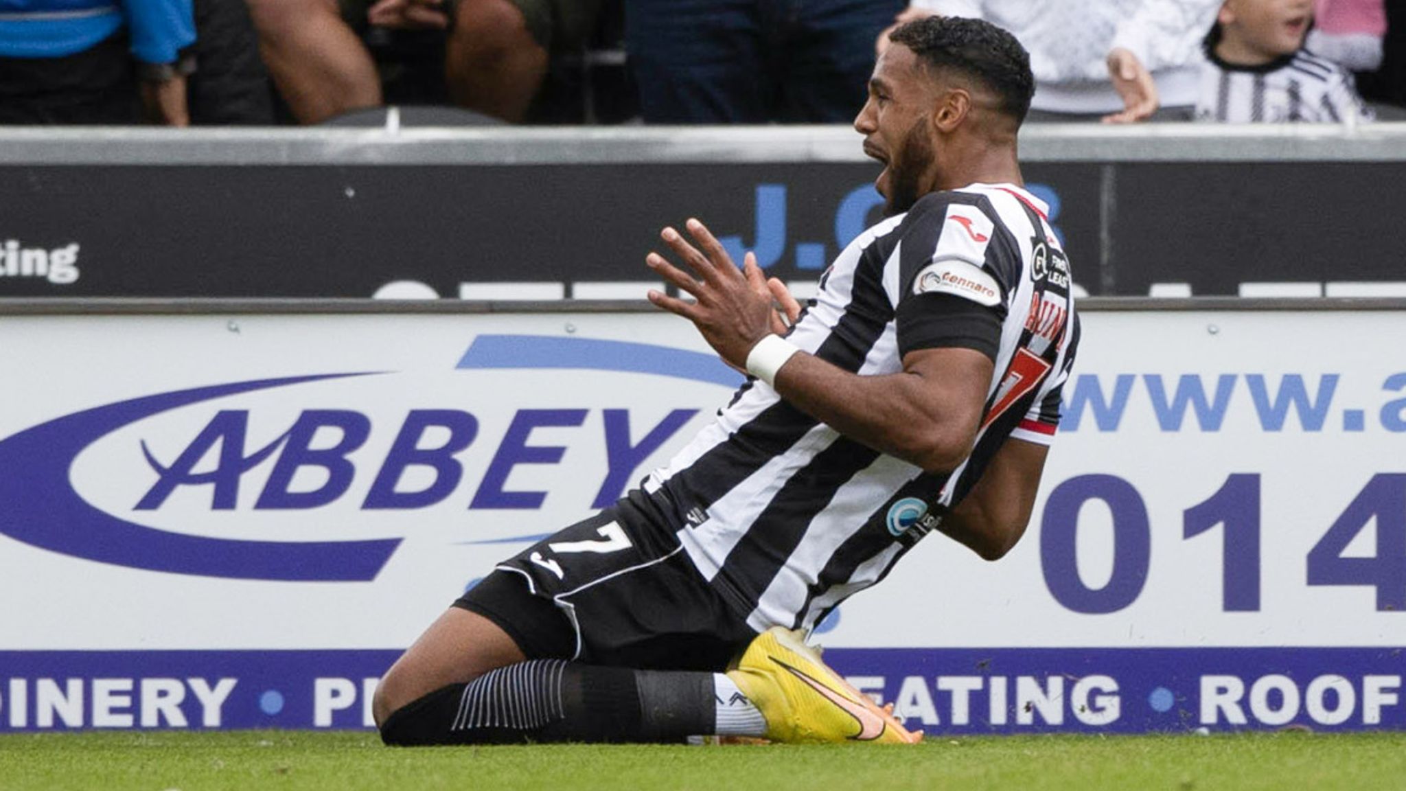 St Mirren 2 - 0 Celtic - Match Report & Highlights