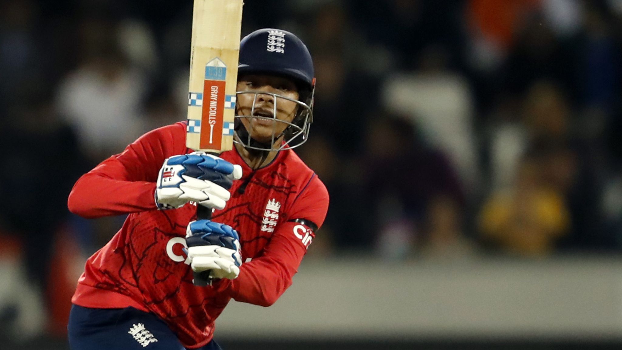 England edge out South Africa by 17 runs in high-scoring Women's T20 ...