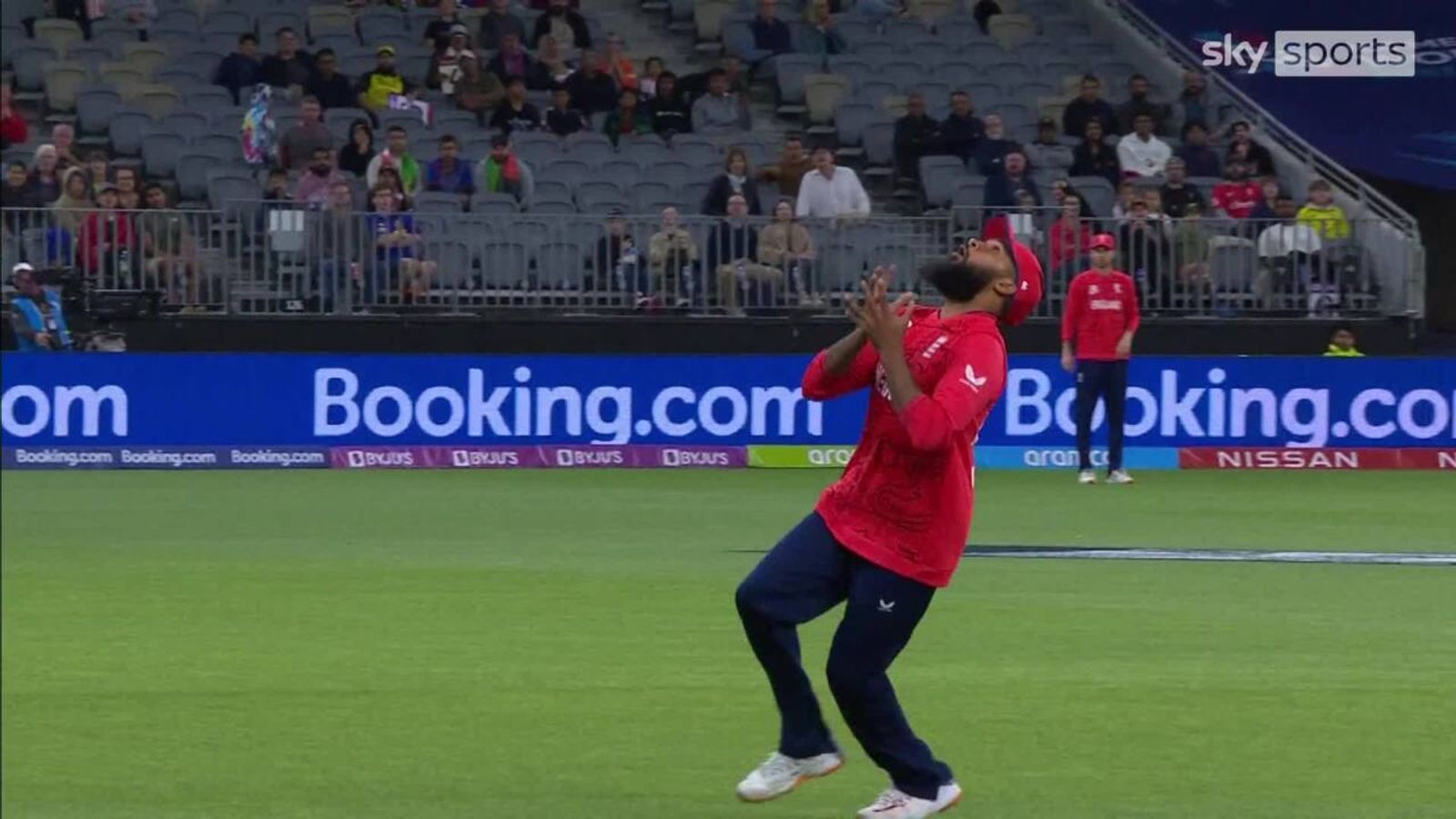 T20 World Cup: England beat Afghanistan in opening game as Sam Curran ...