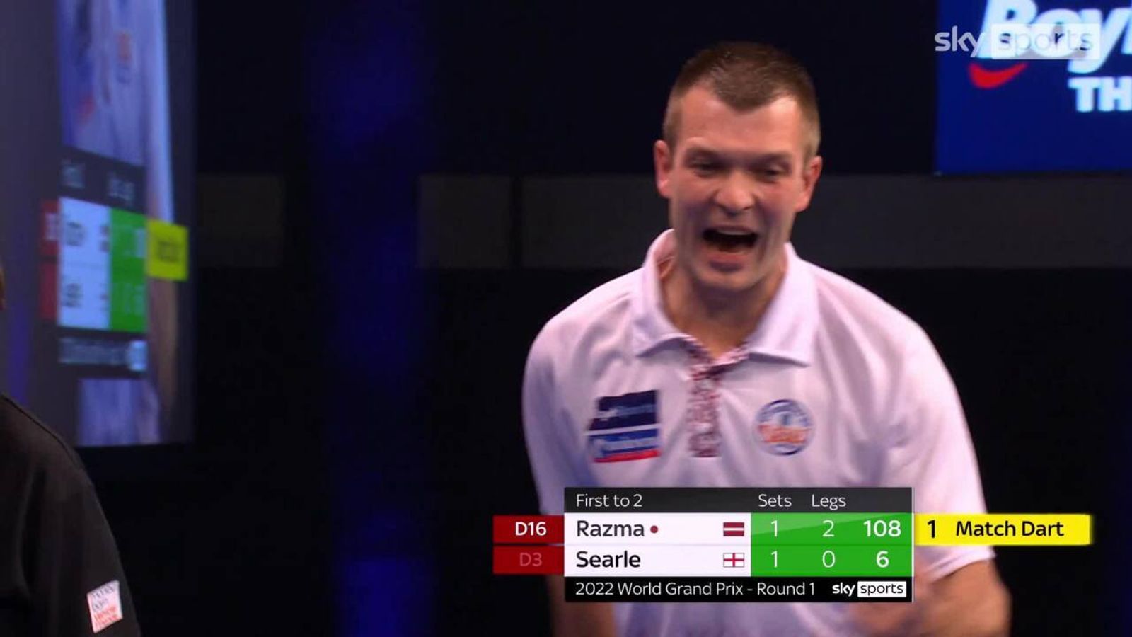 Madars Razma stuns Ryan Searle with 108 finish | Darts News | Sky Sports
