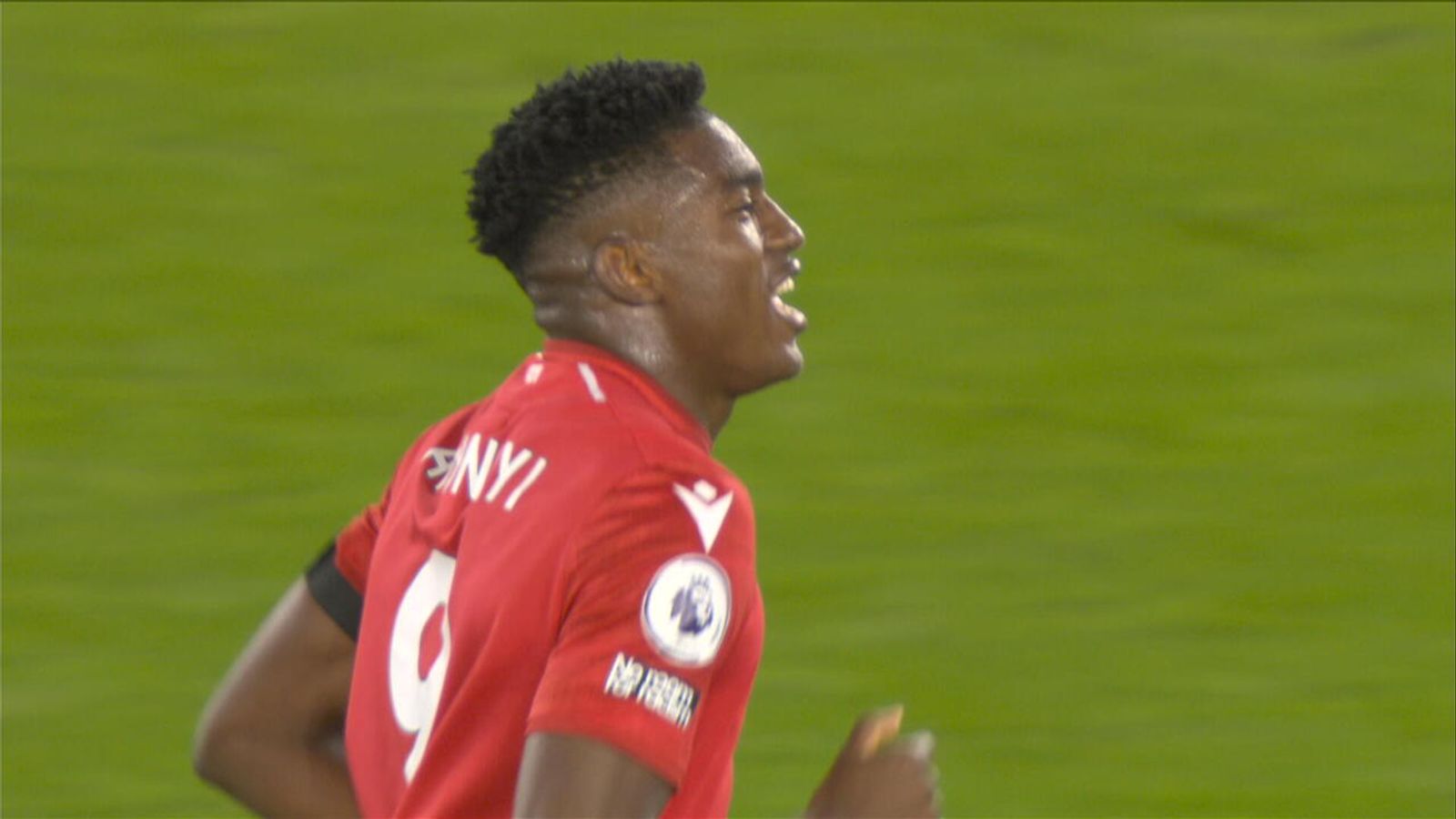 Awoniyi hits the post | Football News | Sky Sports