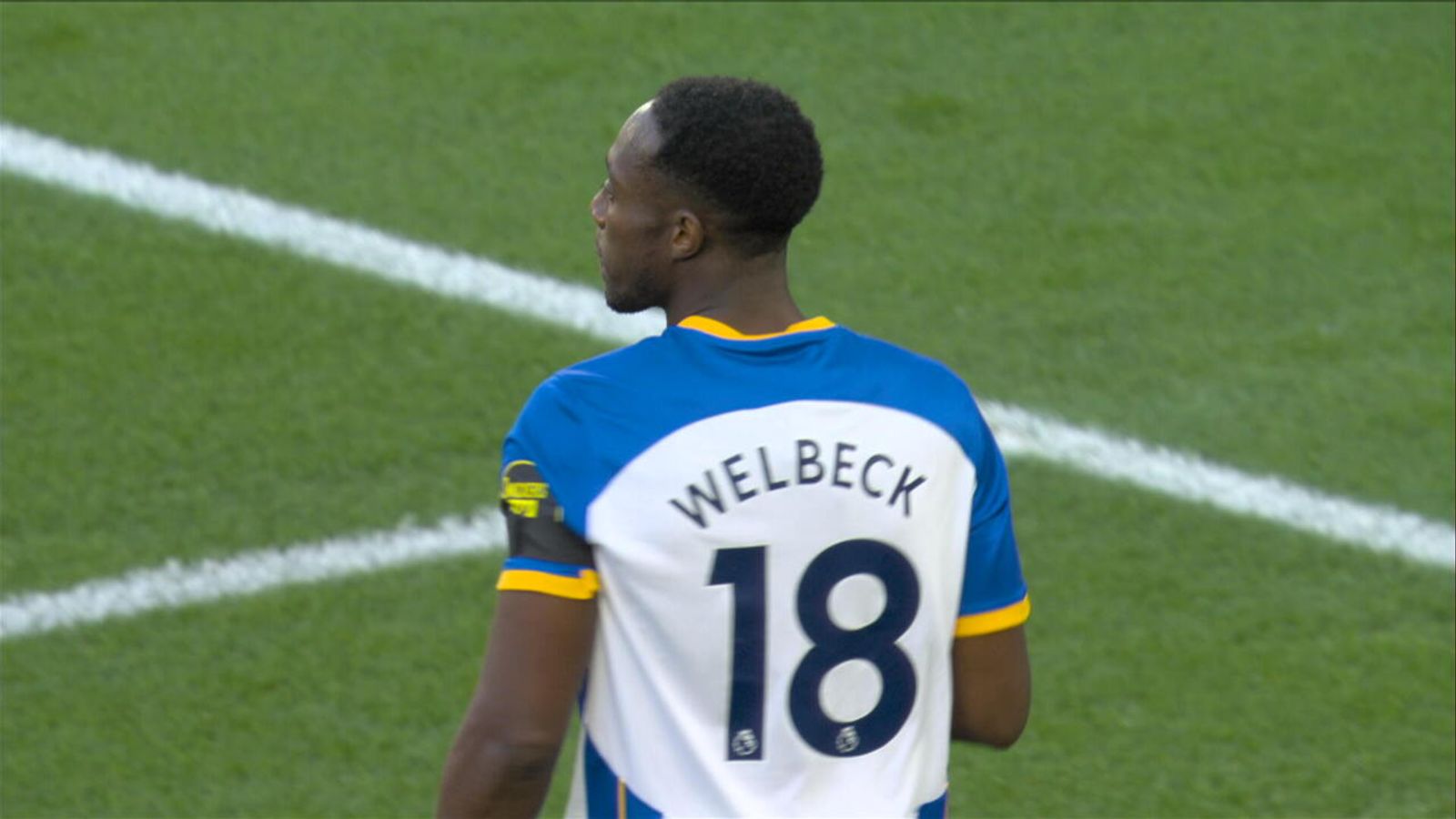 Welbeck effort goes inches wide | Football News | Sky Sports