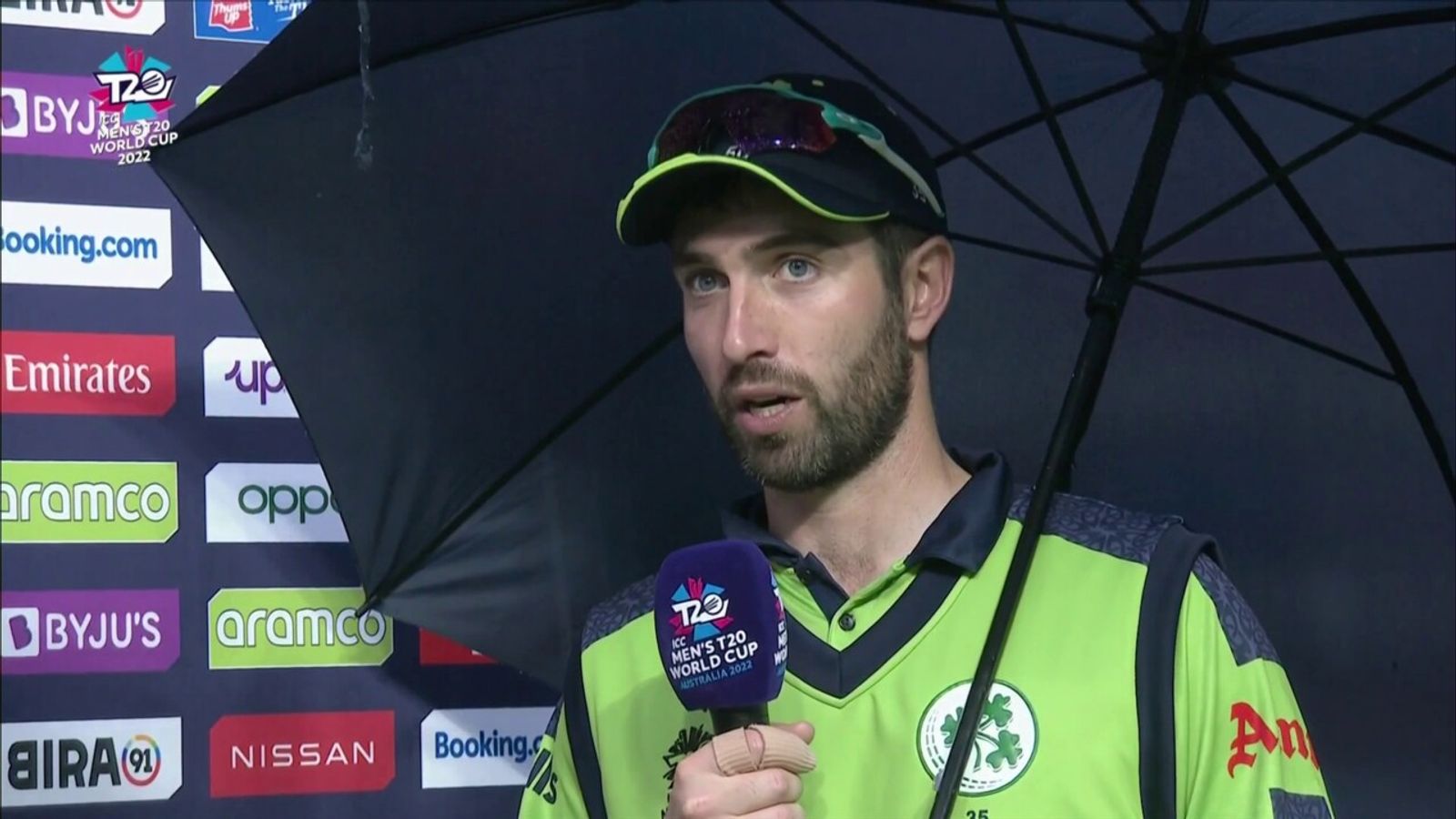 Ireland beat England at T20 World Cup: Eoin Morgan and Andrew Balbirnie ...