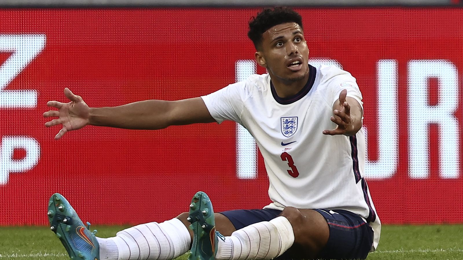 Reece James: England and Chelsea right-back ruled out for 'eight weeks ...