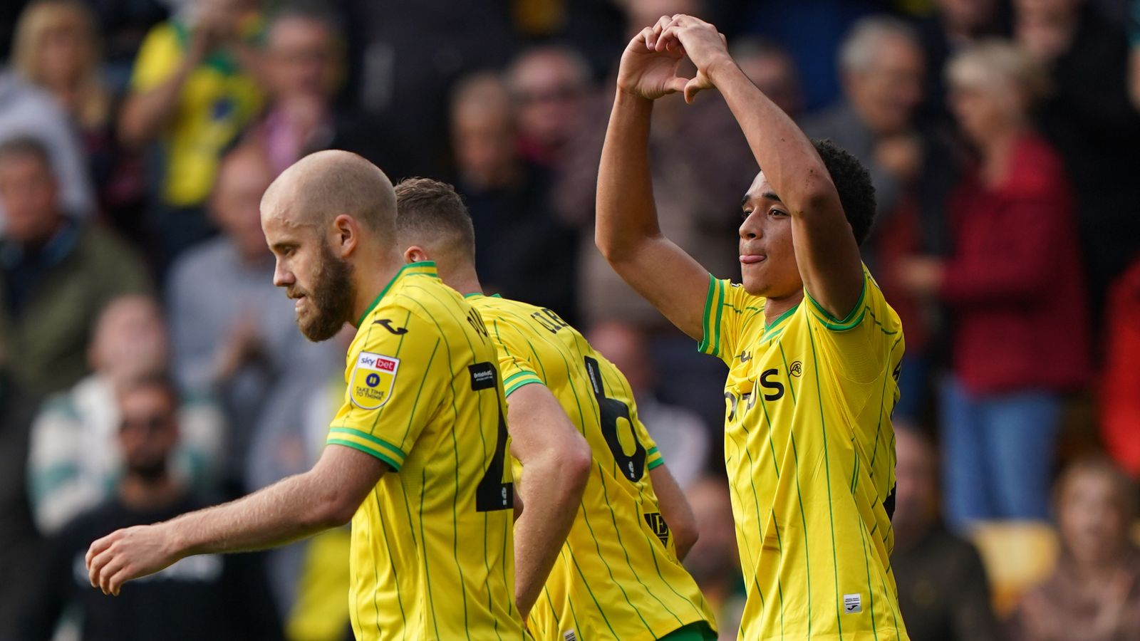 Norwich City 3-1 Stoke City: Aaron Ramsey scores twice as Canaries ...