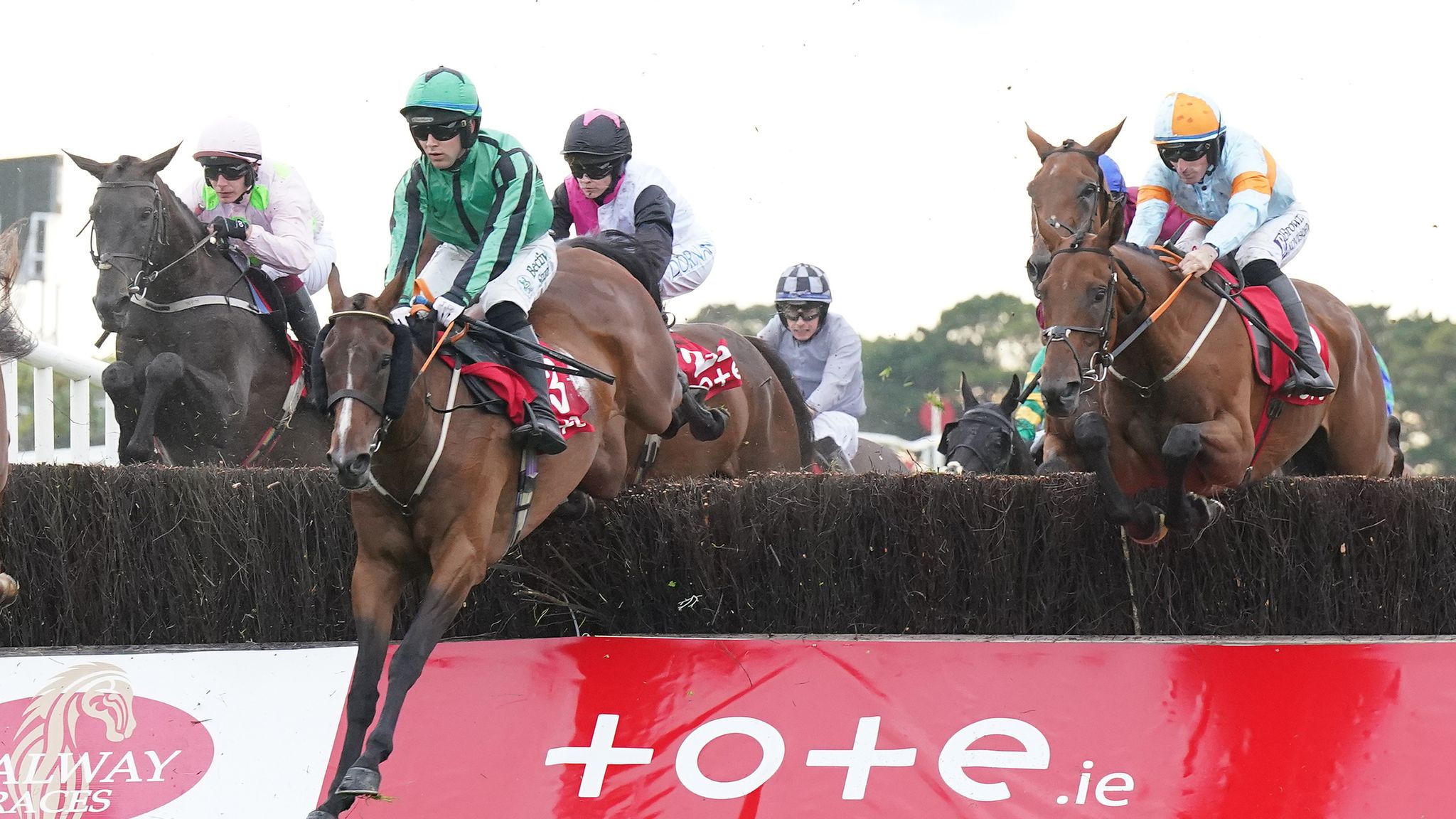 Kempton's King George VI Chase: Gavin Sheehan booked for Hewick ride by ...