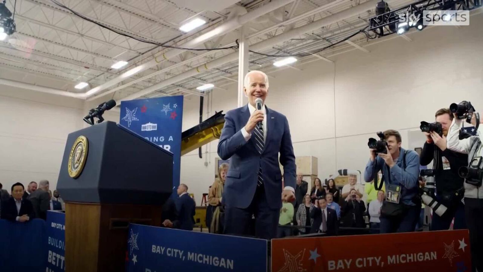 US President Joe Biden celebrates USA's 1-0 win over Iran in World Cup ...