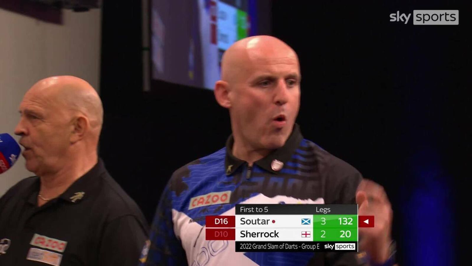 Alan Soutar hits a superb bull-bull 132 checkout! | Darts News | Sky Sports