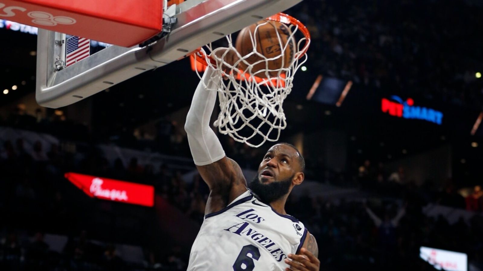 LeBron James hits massive dunk against San Antonio Spurs | NBA News ...
