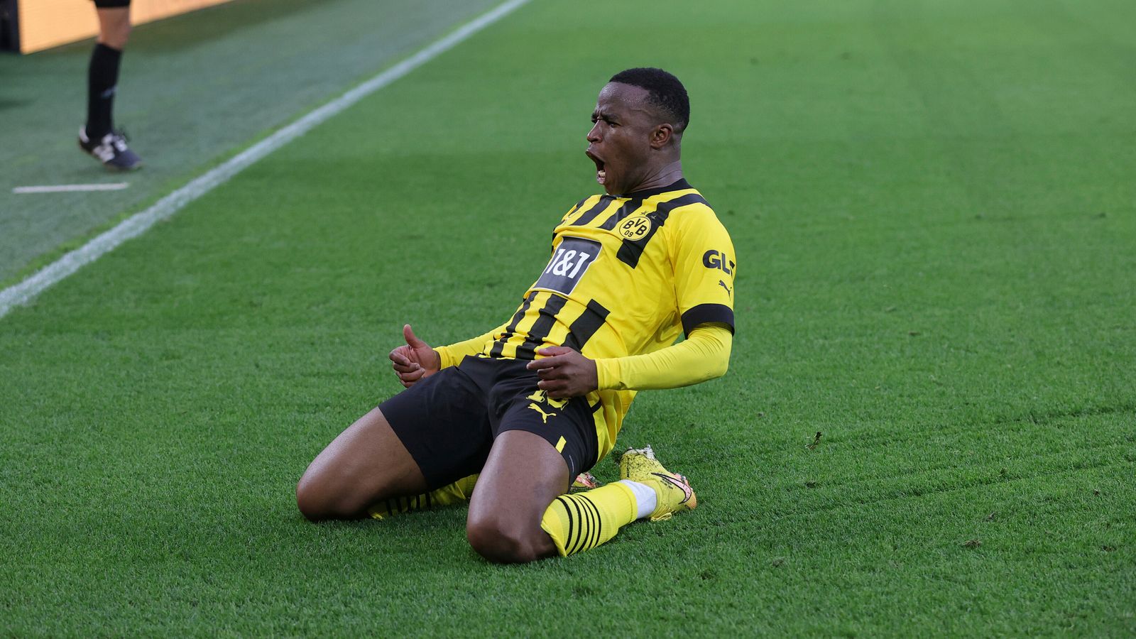 Youssoufa Moukoko scores twice as Borussia Dortmund beat Bochum ...