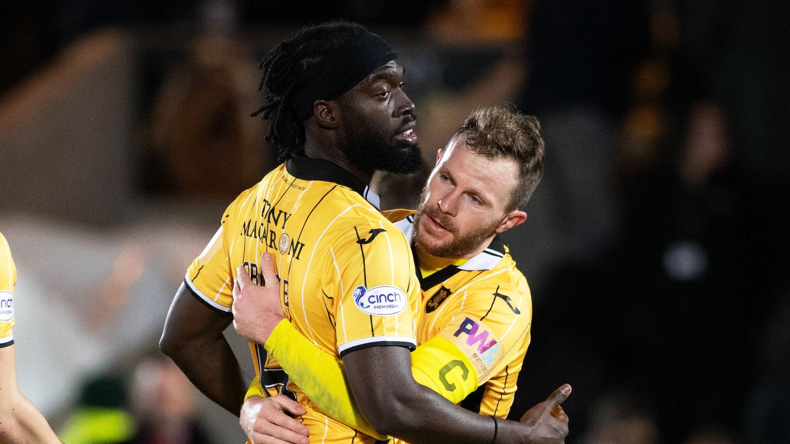 Livingston 2-1 Aberdeen: Handball penalty chaos as hosts prevail at ...